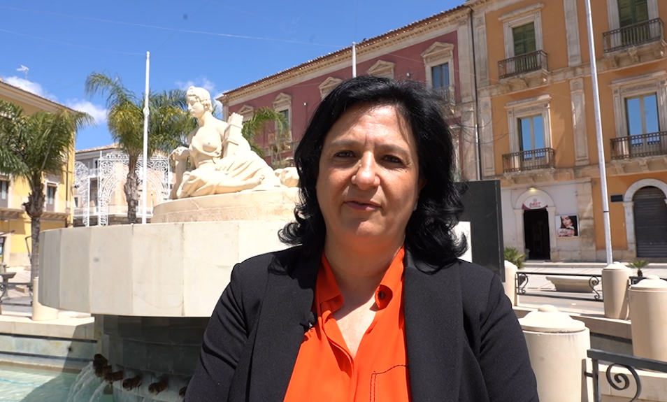 Maria Rita Schembari: Bollette dell’acqua meno care VIDEO - Quotidiano ...