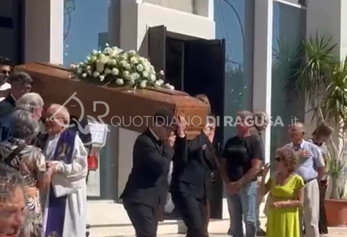 Scicli, l'ultimo saluto a Don Concetto Dipietro — Quotidiano di Ragusa